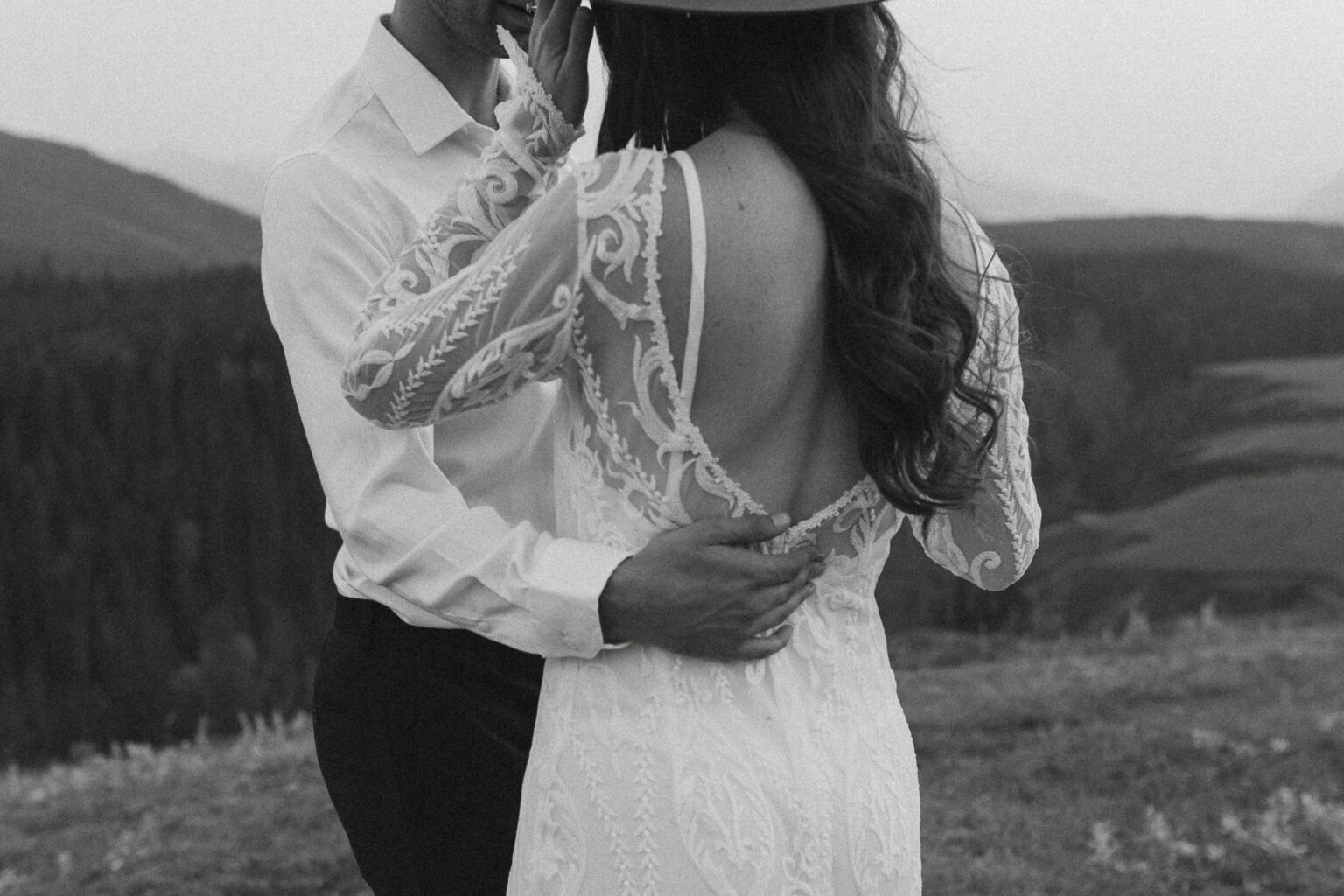 6 Reasons to Consider Eloping, From Someone Who Has Done It!